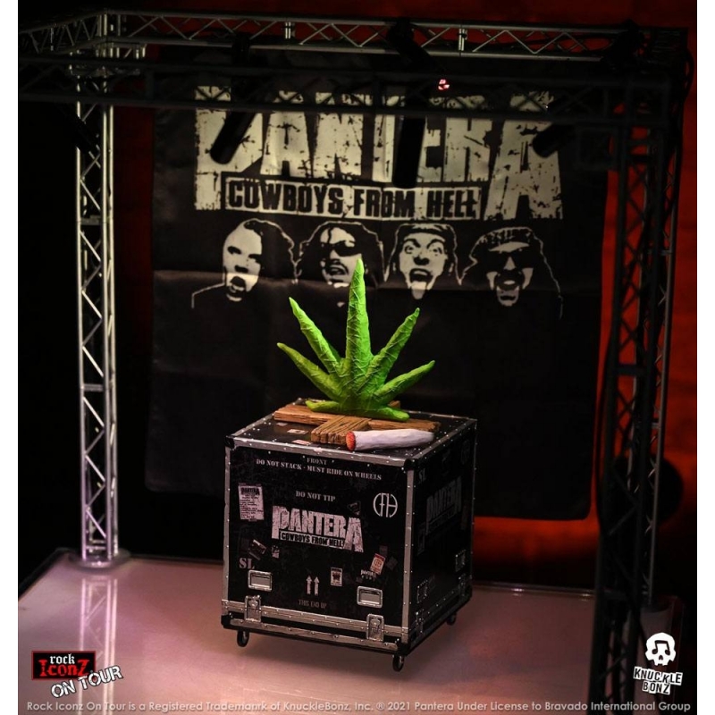 Buy Pantera Estatua Rock Ikonz On Tour Road Case & Telón de fondo del ...